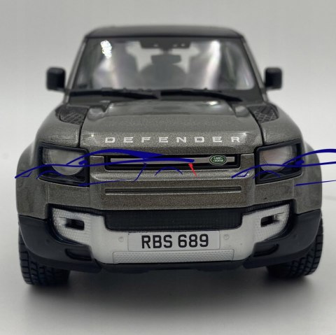 Land Rover Defender 2022 1:24 grey Bburago 21101 > Bburago